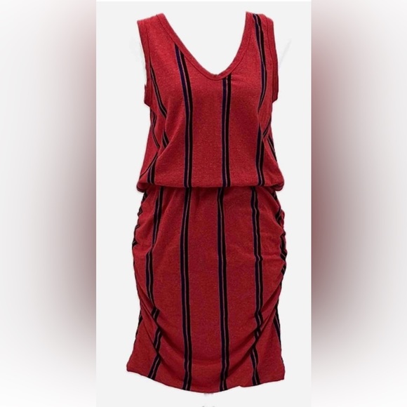 Sundry | Dresses | Sundry Size 2 Red Scrunch Dress With Black And Blue ...